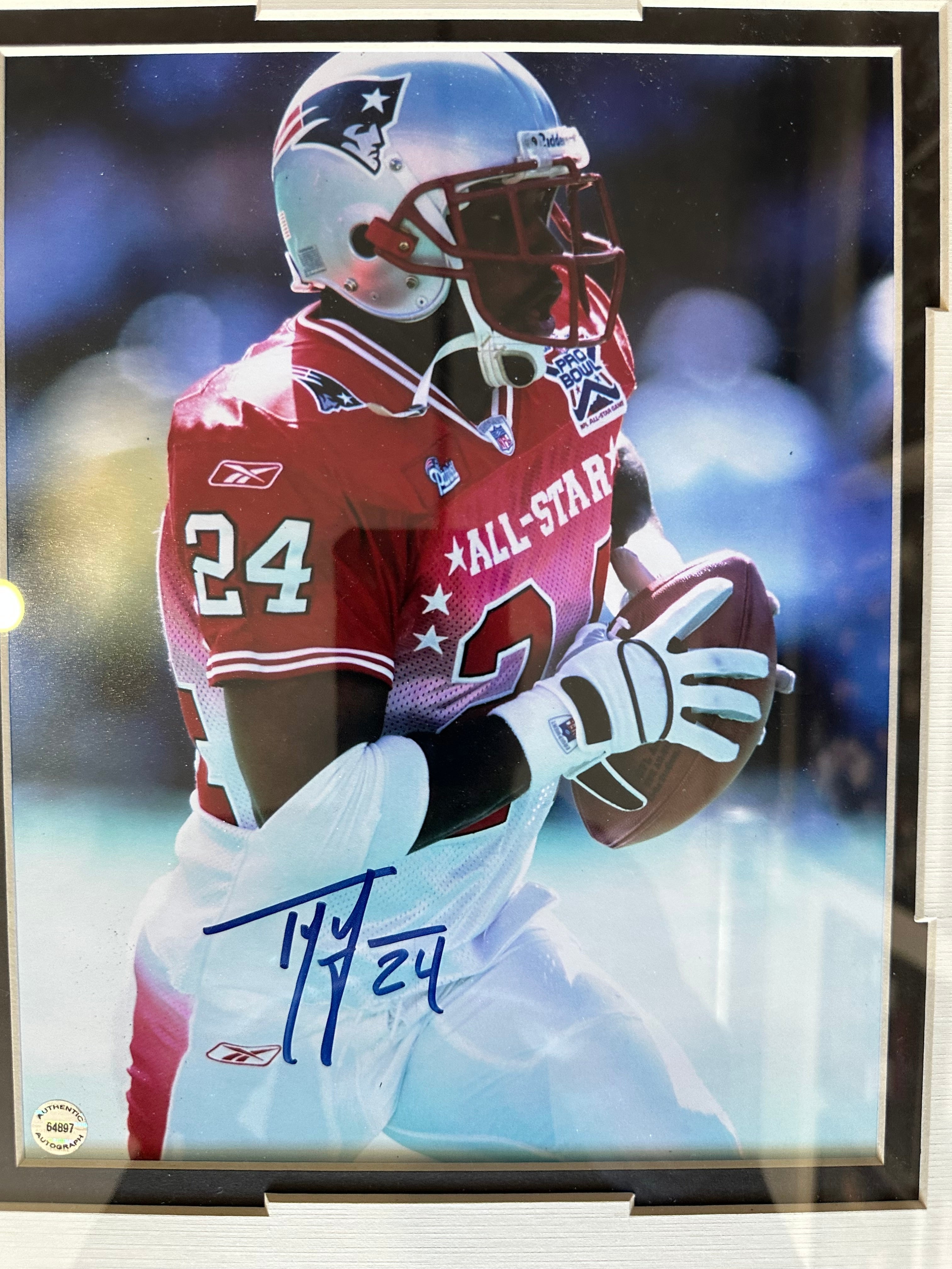 Top 10 Most Valuable Autographed Football Memorabilia Pieces in 2026 ...
